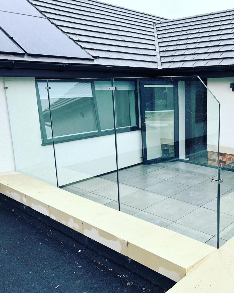 Roof Terrace Glass Balustrade, Wilmslow, Cheshire. - North West
